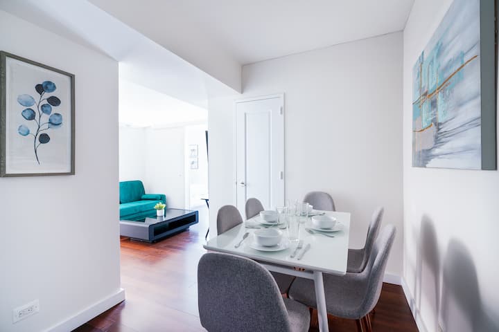 3-bedroom In Kips Bay W/ Private Balcony - Queens, NY