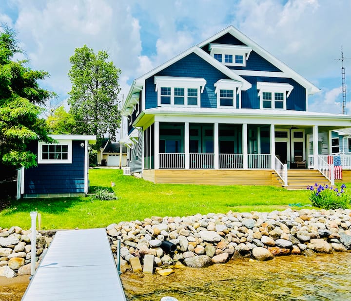 Snow Lake House With Serenity - Fremont, IN