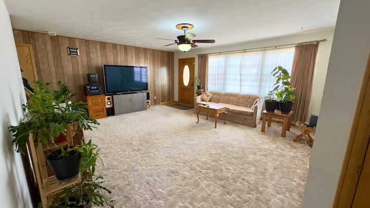 Cozy Country Home - Fort Morgan, CO