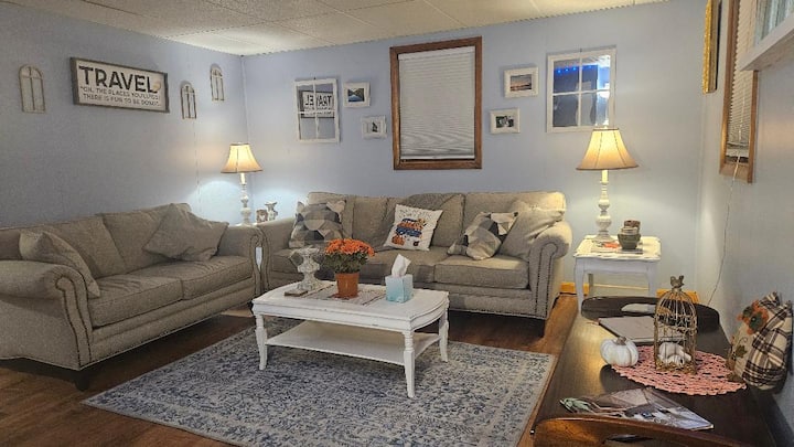 The Garden Cottage On Sarah Street - Stroudsburg, PA