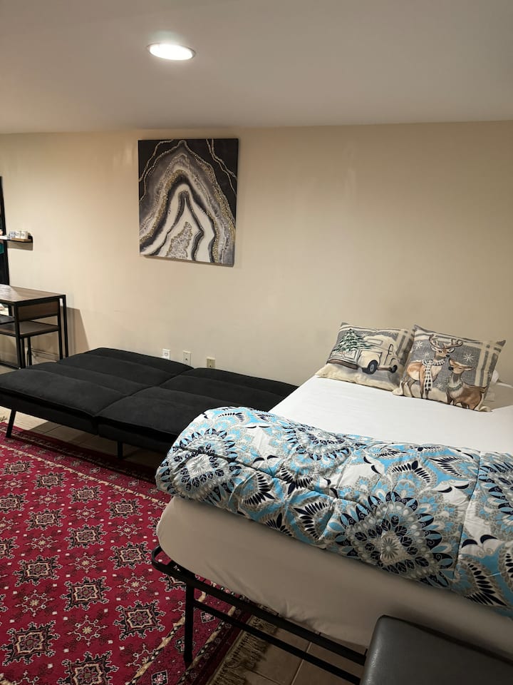 Apartment In West Babylon, Ny. - Long Island, NY