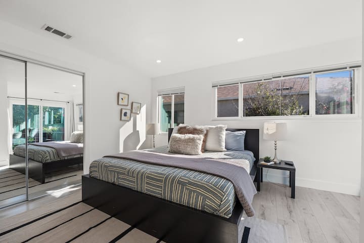 Beautiful Sunny Studio - Hayward, CA
