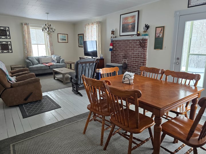Harbour Point Farmhouse - Cape Breton Island