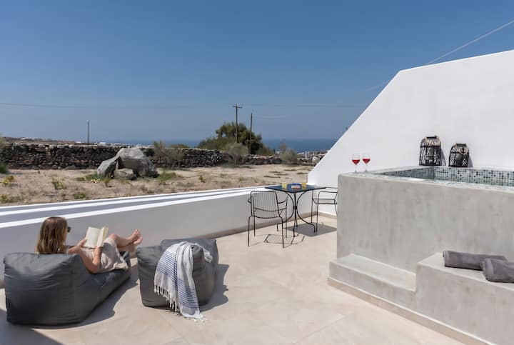 Suite W/ Jazzuzi & Sunset View - Oia