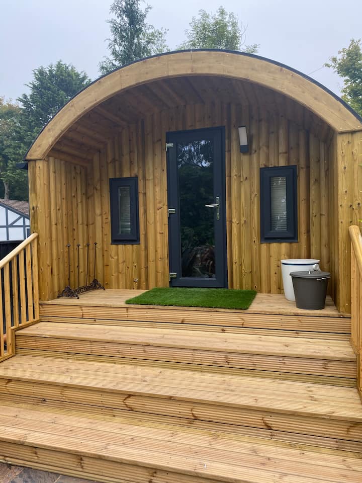 Cockington Shepherd’s Hut - Torquay, UK