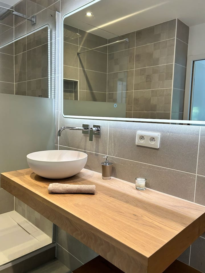 Appartement Moderne. Strasbourg. Parking Sur Place - Estrasburgo