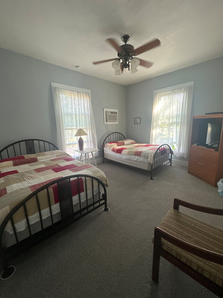 Dodge House Suite C - Put-in-Bay, OH