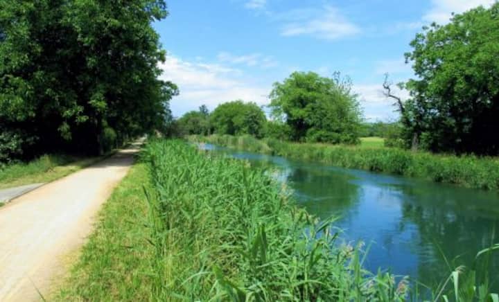 Le Studio Rose-balade En Vélo Offerte-15 Min Bâle - Huningue