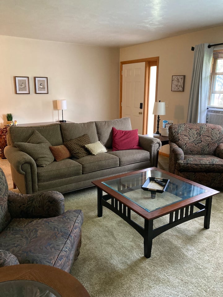 Charming Retreat - Sandy Lake, PA
