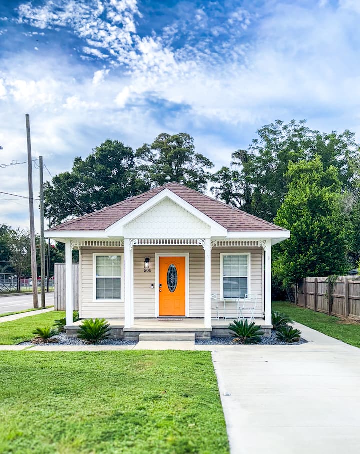 Dream Cottage! 20 Min To Beach! - Pensacola, FL