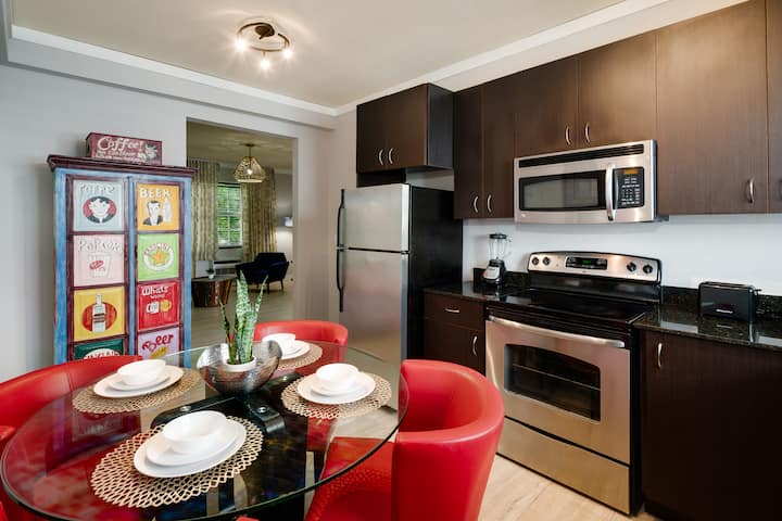 Miami Beach One Bedroom Apt, 2 Queen Beds, Kitchen - Miami Beach