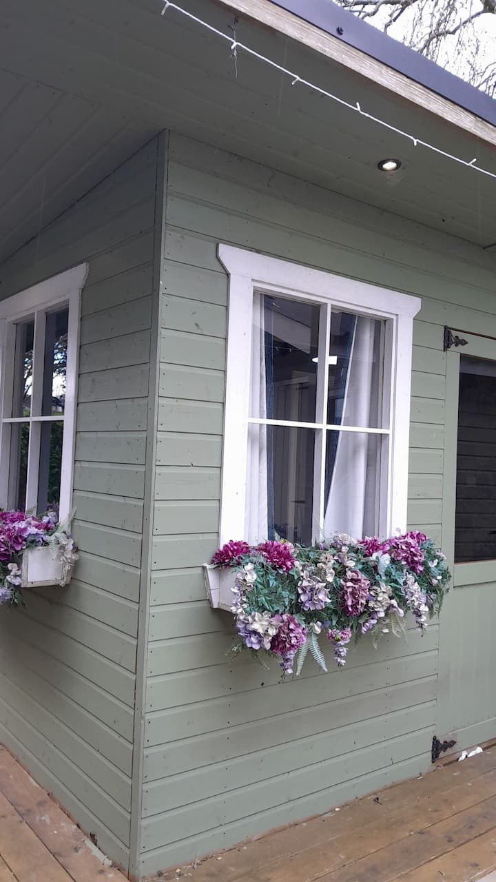 Special Offer, Escape Chalet - Nordirland