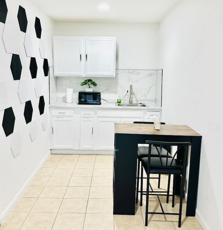 Cozy Independent Entry Room 1 - Henderson, NV