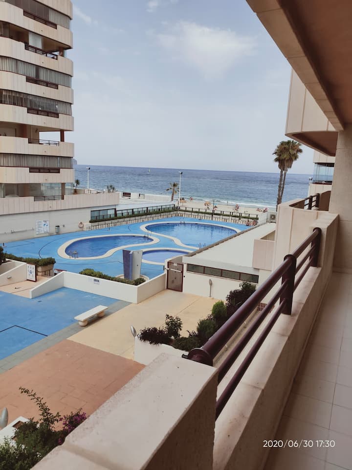 Apartamento En Calpe, 1era Linea +Parking Incluido - Benissa