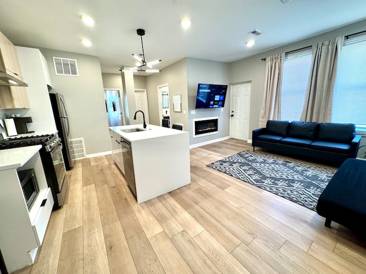 #7, Two Bedroom, Kitchen,beachblock All New. - Atlantic City, NJ