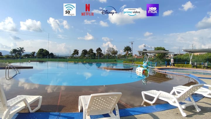 Apartamento Vacacional Cerca A Parque Del Café - Montenegro, Colombia