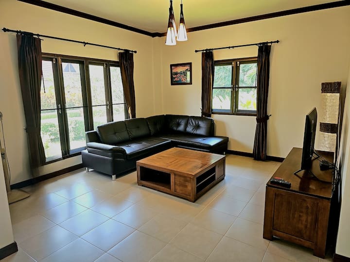 Cosmos 2 Bedroom Home Near Ocean - Ko Chang