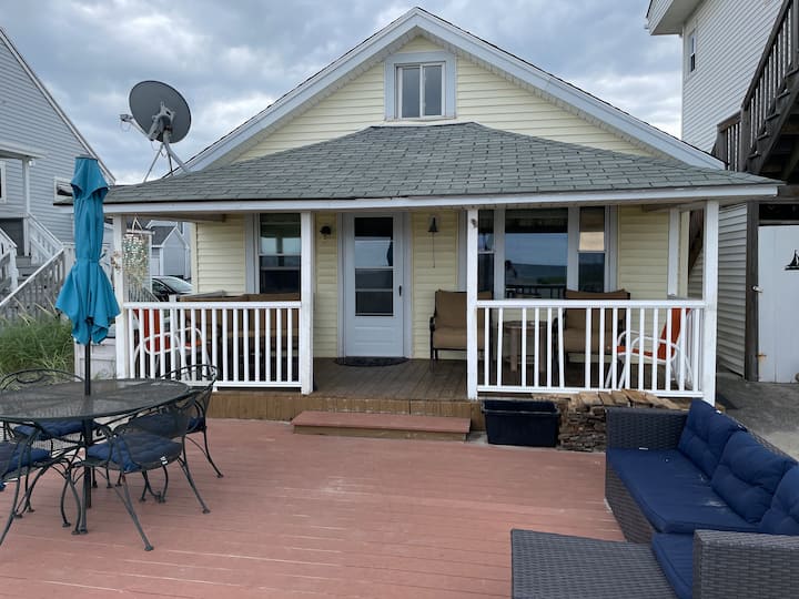 Oceanfront Cottage - New Hampshire (State)