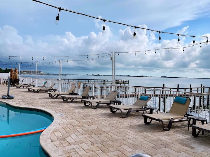 Condo In Waterfront Resort /Free Bikes/beaches - Dunedin, FL
