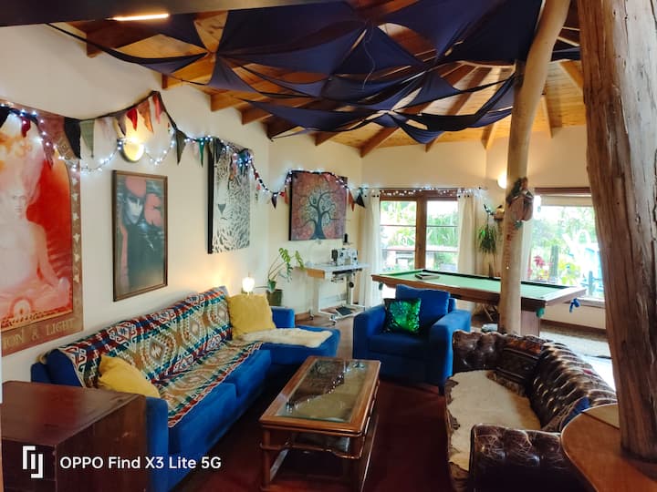Eco Home In Lush Subtropical Garden - ケリケリ