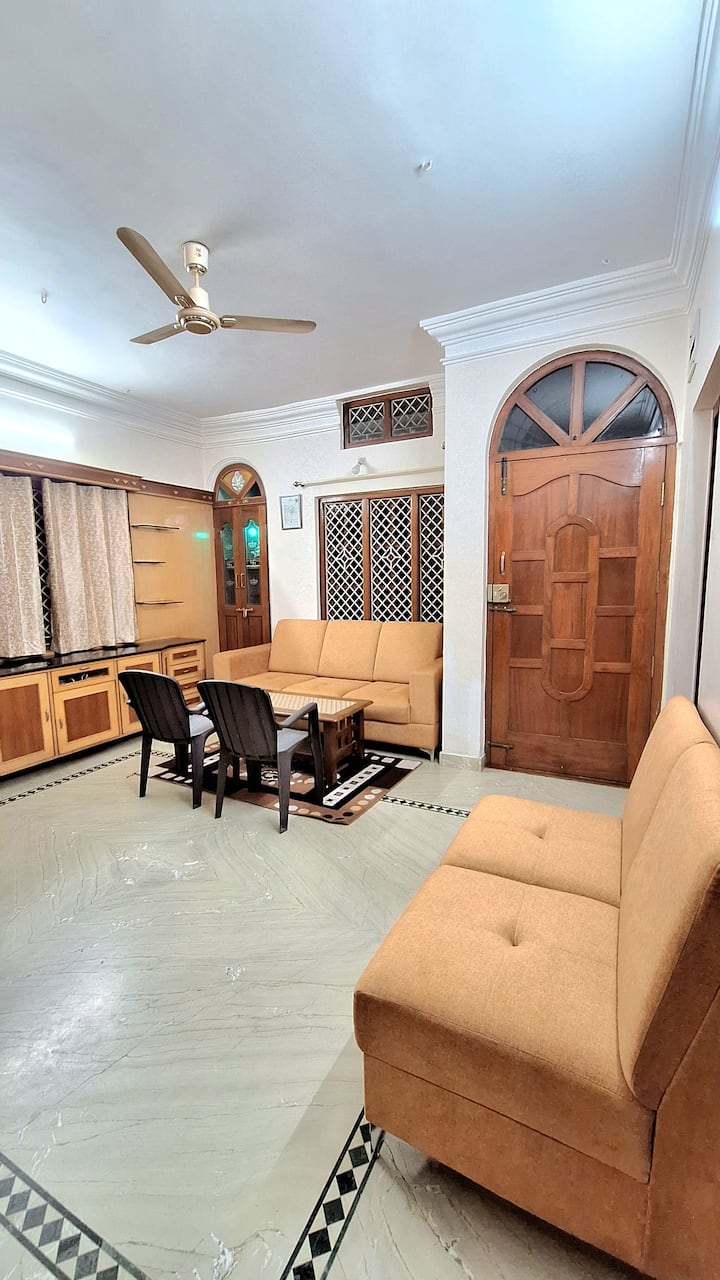 Kunthu Jain Family Homestay| Ac 3bhk - Mysore