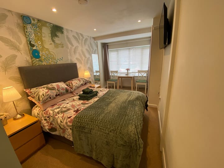 Double En-suite, Easy Walk Into Stratford. - Stratford-upon-Avon