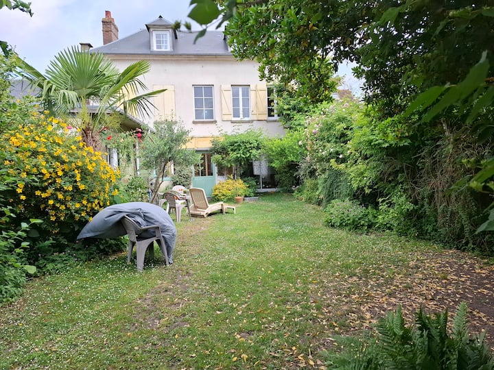 Maison Et Jardin En Centre-ville - Louviers