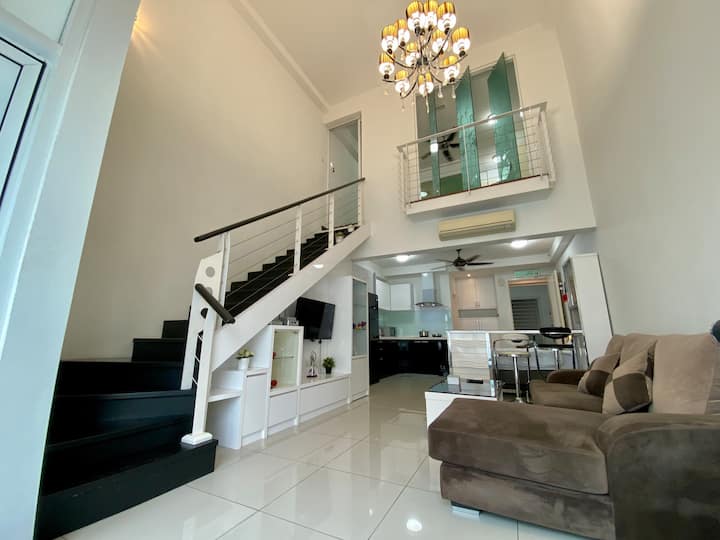 Duplex 775sq Ft Near Mid Valley - Kuala Lumpur