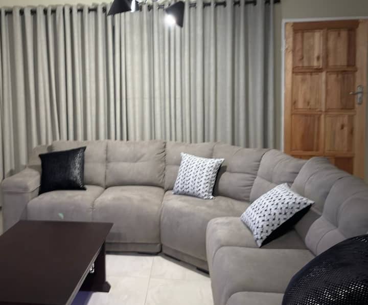 Greenstone Mews-acacia. 2br, Ensuite, Wifi. - Zimbabwe