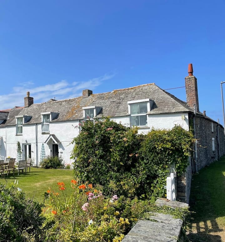 17th Century Tintagel Farmhouse With Hot Tub - Tintagel