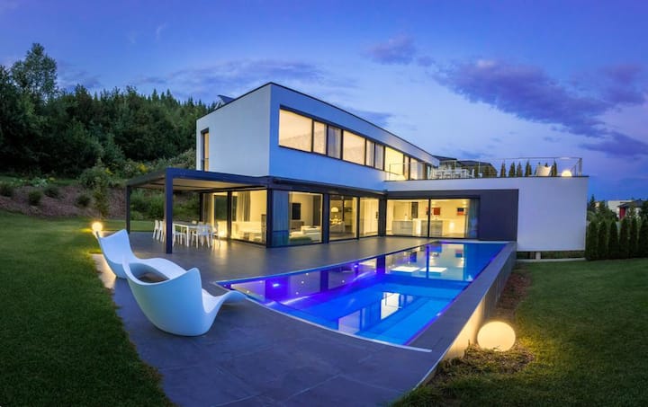 Moderne Luxuriöse Villa - Klagenfurt am Wörthersee