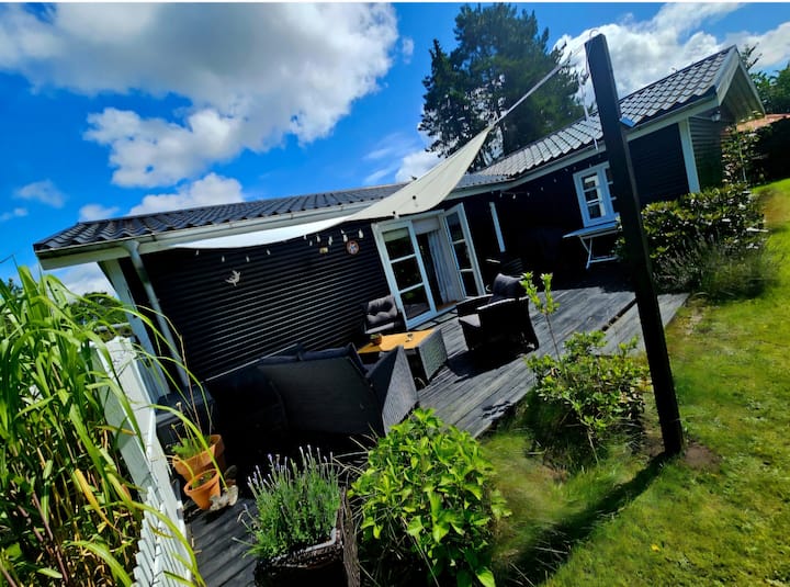Hyggeligt, Behageligt Og Rummeligt Helårs Feriehus - Denmark