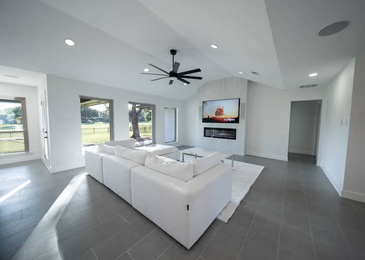 Open Concept - Country Club - 맨스필드