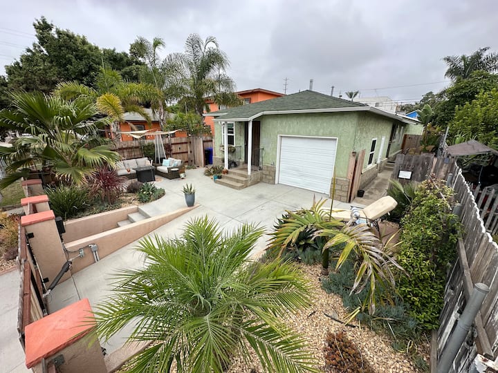Spacious 2 Bedroom / 2 Bath - San Diego, CA