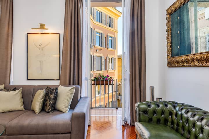 Via Del Corso Elegant Apartment Balcony - Roma
