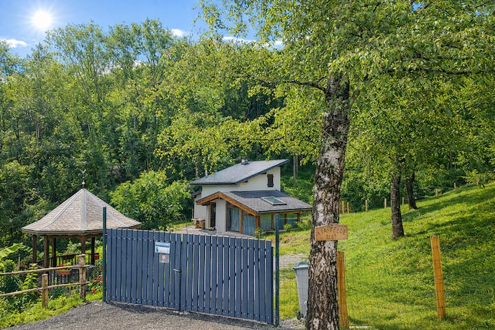 Chalet "La Farfelue" Entre Campagne Et Montagne - Savoie