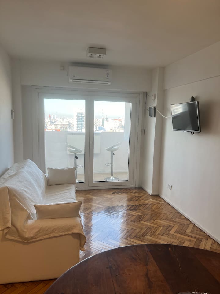 Buenos Aires Centro Av. Corrientes Obelisco Garage - Argentine