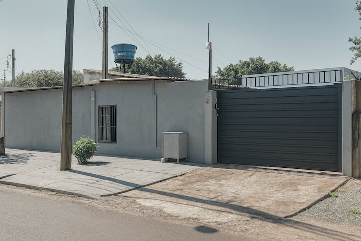 Casa Para Grupos 10 Min Da Aduana Próximo Rafain - Foz do Iguaçu