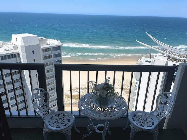 Amazing Ocean Views 22fl Private Room And Balcony - Surfers Paradise
