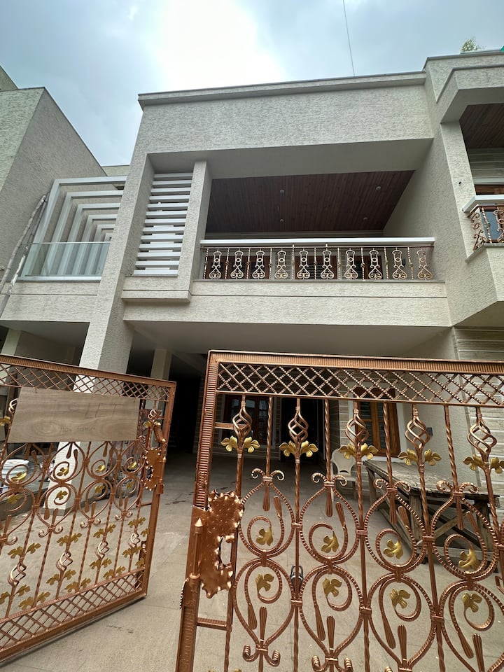Guest House In City Centre - Bhopal