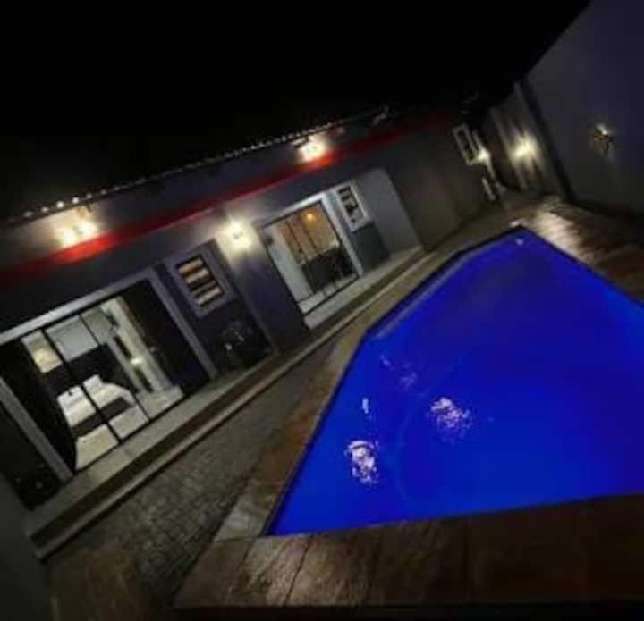 Room8 Vip - Soshanguve