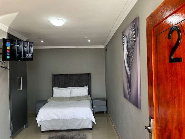 Room2 - Soshanguve