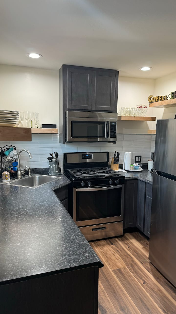 4 Bedrooms House In Fenton - Arnold