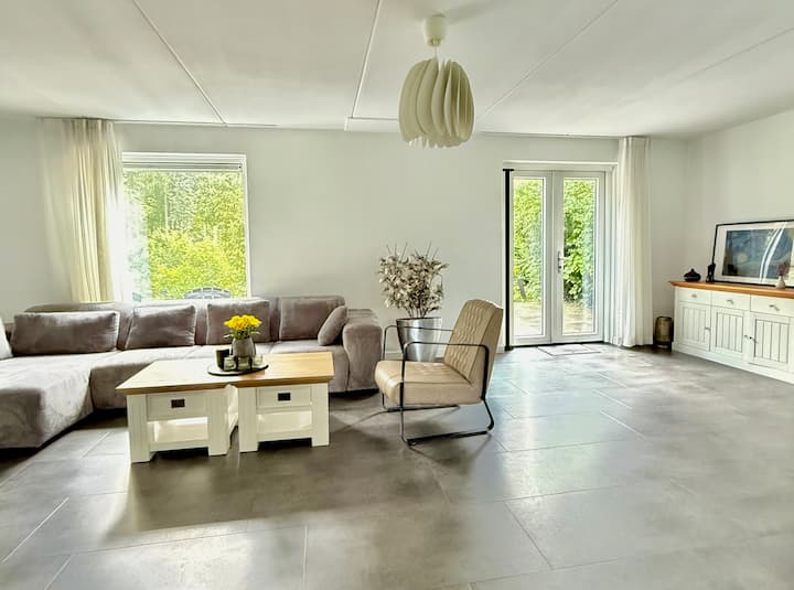 Modern Style Villa | 107 - Nizozemska
