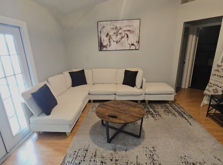 Adventure Coast: 4/2, Fenced Big Yard, Near Beach - Spring Hill, FL