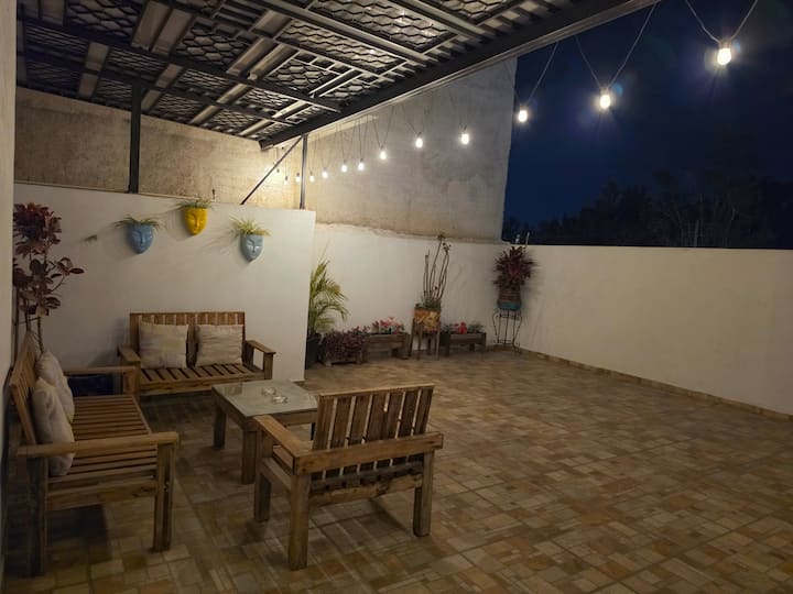 New Apt #4 With Rooftop, Qs Beds, Centric Location - León