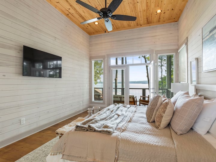 Rod’s Place At Lake Martin! - Lake Martin, AL