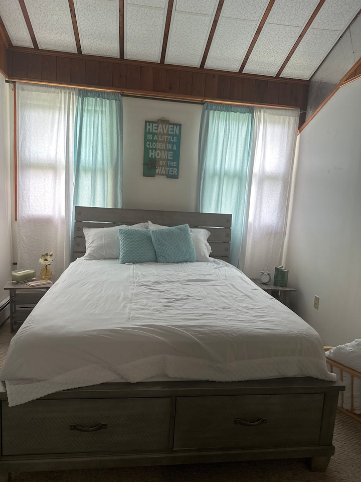 Room For Rent With Pool , Bbq - Bridgeport, CT