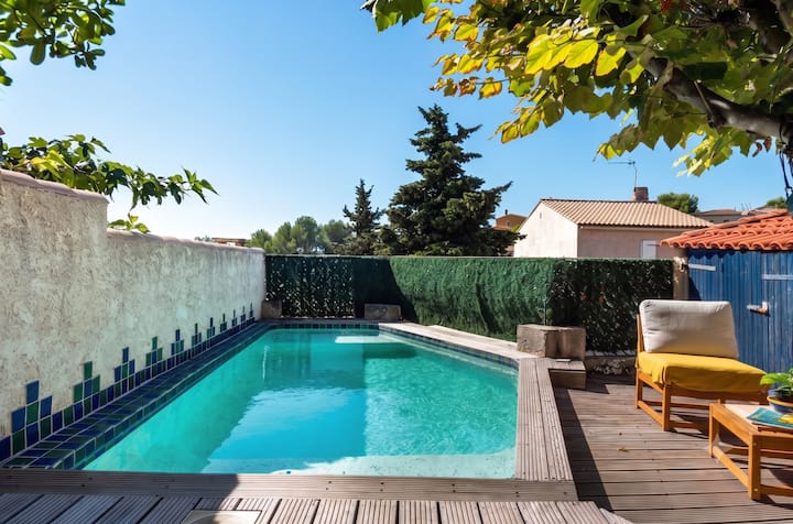 Charmante Maison Renovée Avec Piscine - Vitrolles