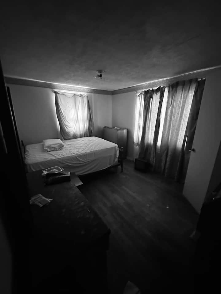 Hostel Transylvania-haunted Stay - Brevard, NC